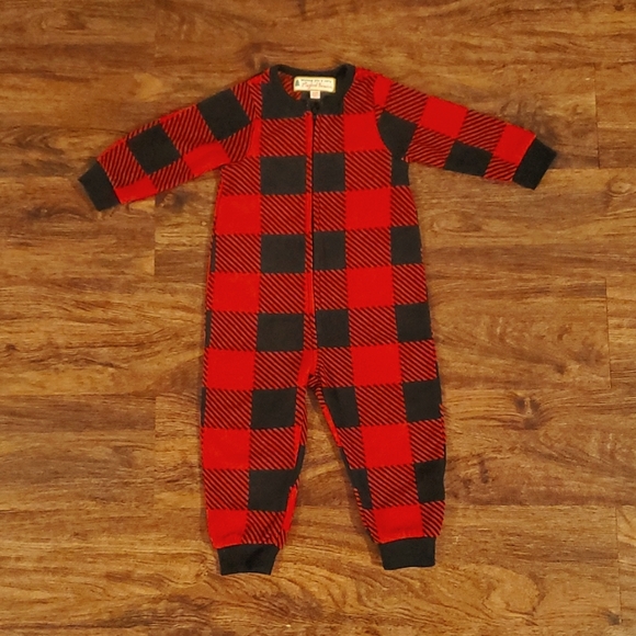 Magical Season | Pajamas | Buffalo Plaid Fleece Footless Pajamas 2m ...